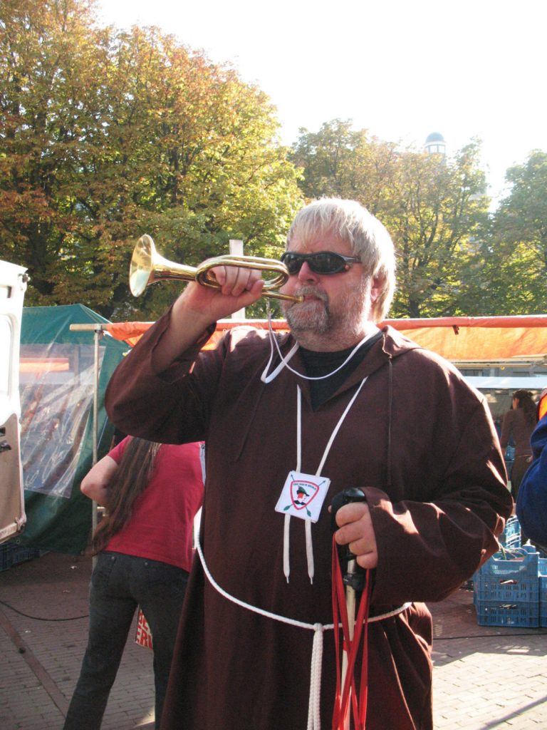 Gastblog broeder Tuck: Hoe ziet mijn wereld er uit in 2035? | Troost ...